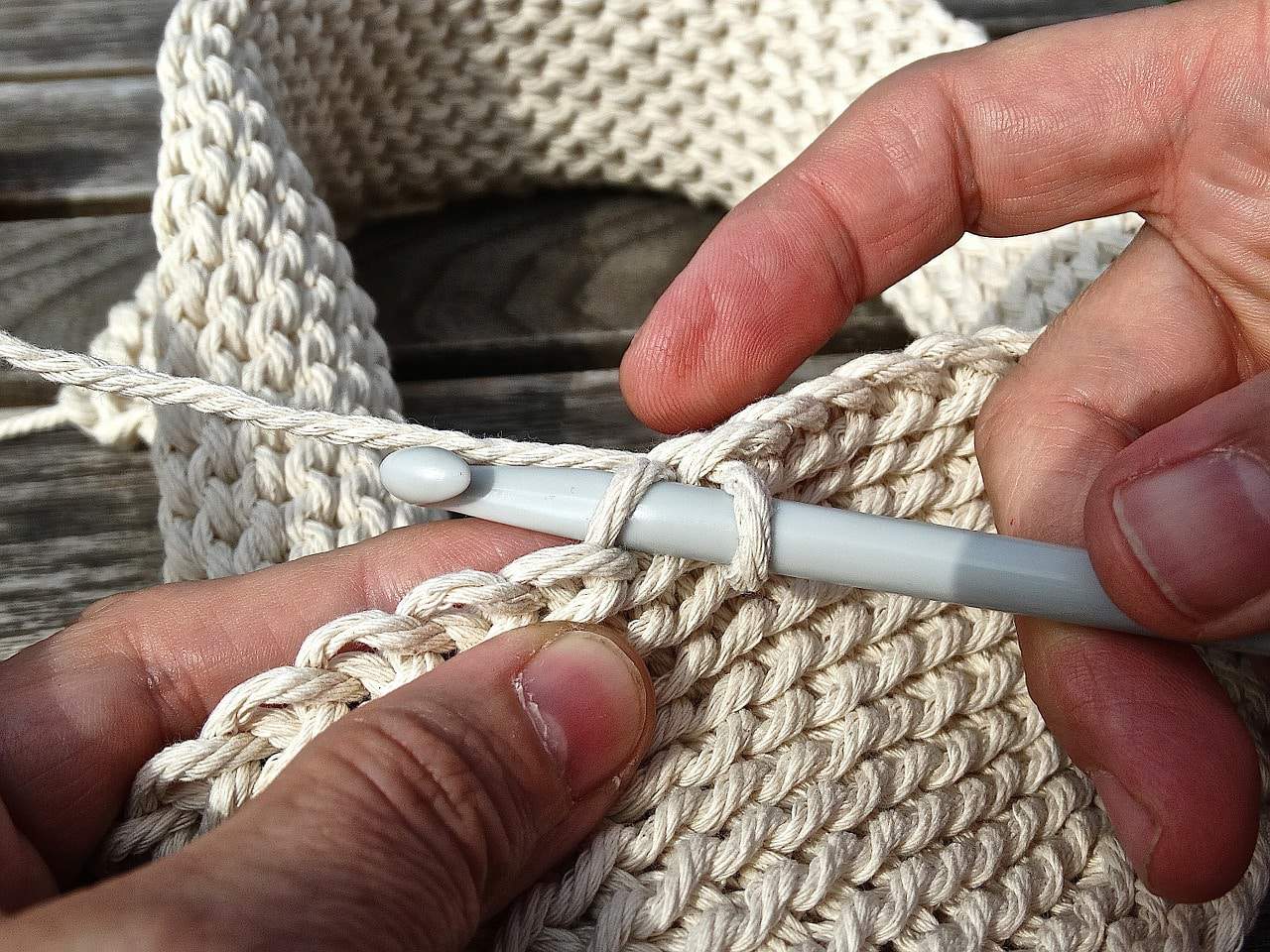 16 Types of Fiber and Textile Crafts | Crafts Glossary